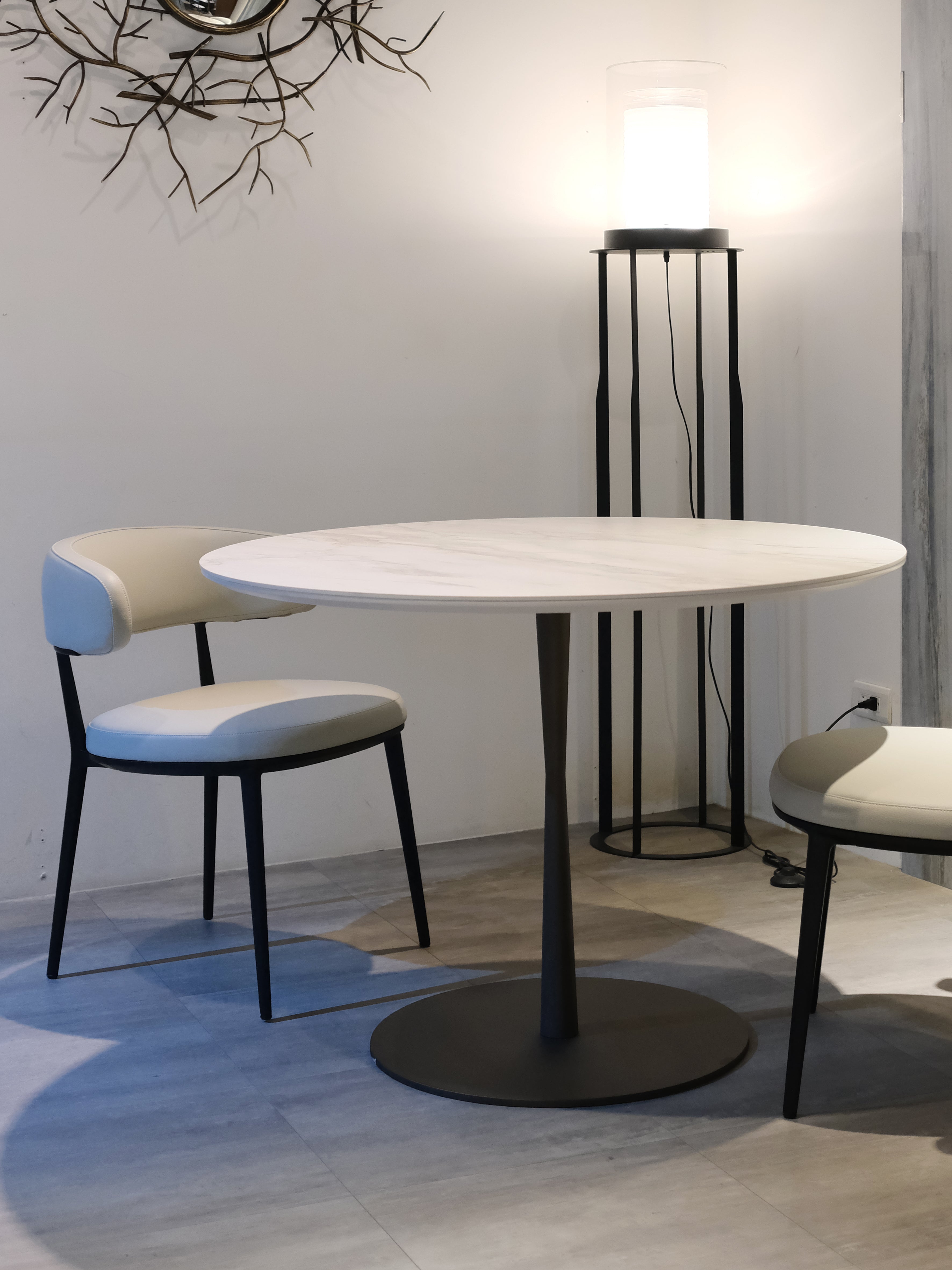 陶板圓桌 – JIUTUOH 居拓